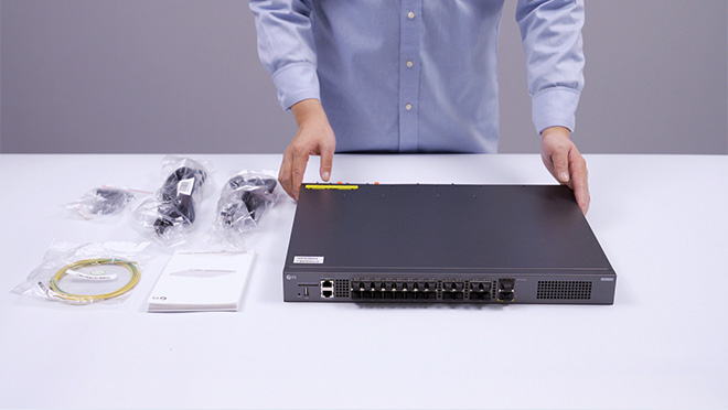 24-Port 10Gb SFP+ L3 Managed Stackable Switch with 25G/40G Uplinks ...