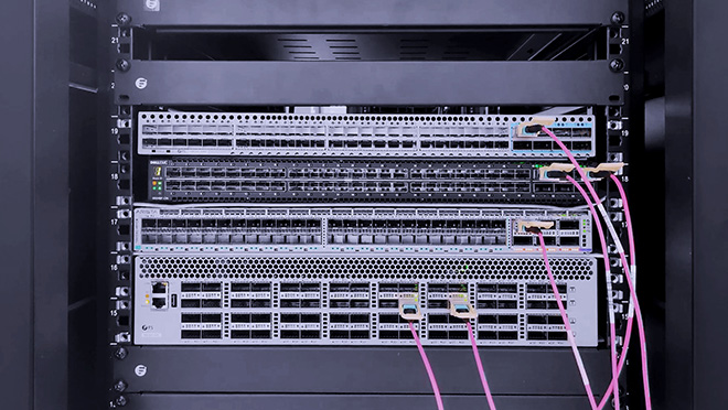 FS 64-Port 100Gb L3 Stackable Data Center Spine Switch - FS
