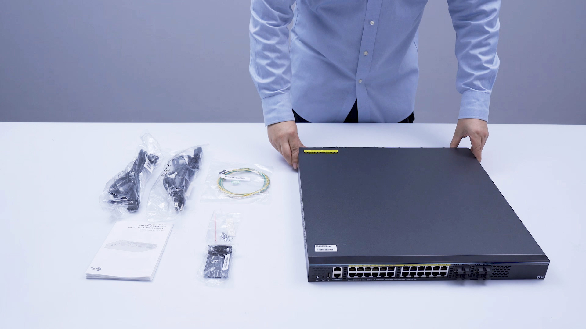 FS 24-Port Multi-Gigabit 10GBASE-T Switch - FS Germany