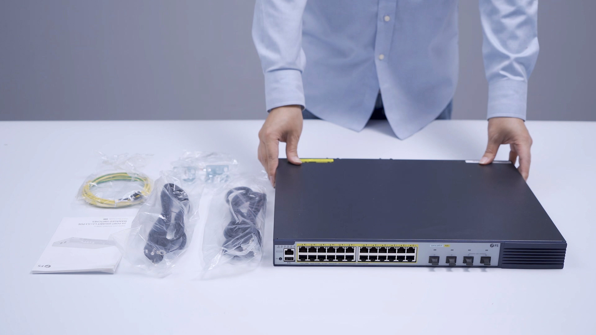 FS 24-Port Gigabit Managed PoE+ Switch - FS Germany