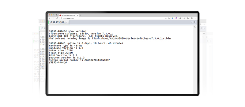 Comment configurer des VLANs via l'interface CLI et l'interface Web
