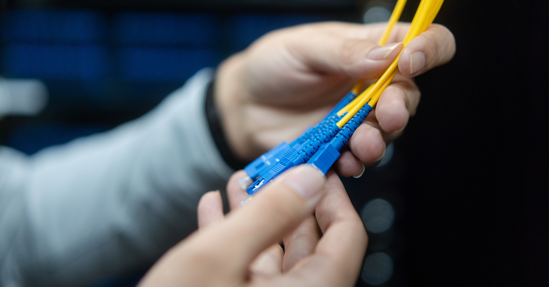 Fiber Optic Cable Lifecycle Guide: Selection, Maintenance & Replacement