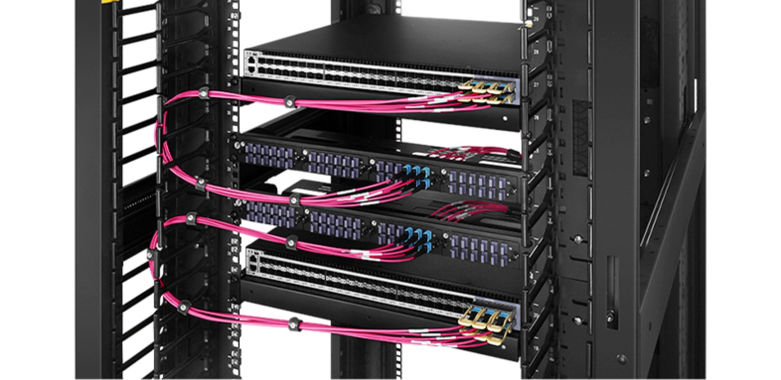 FS Structured Cabling Transforms Your Data Center Network