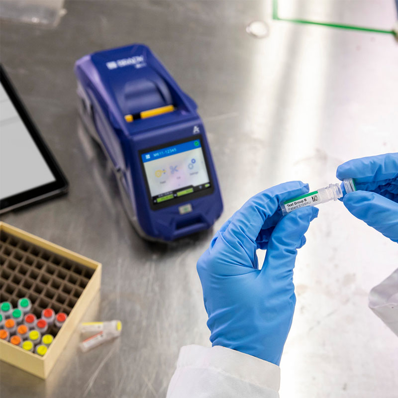 Brady M611 Bluetooth Label Printer, 300dpi, Auto Cutter - FS.com Europe