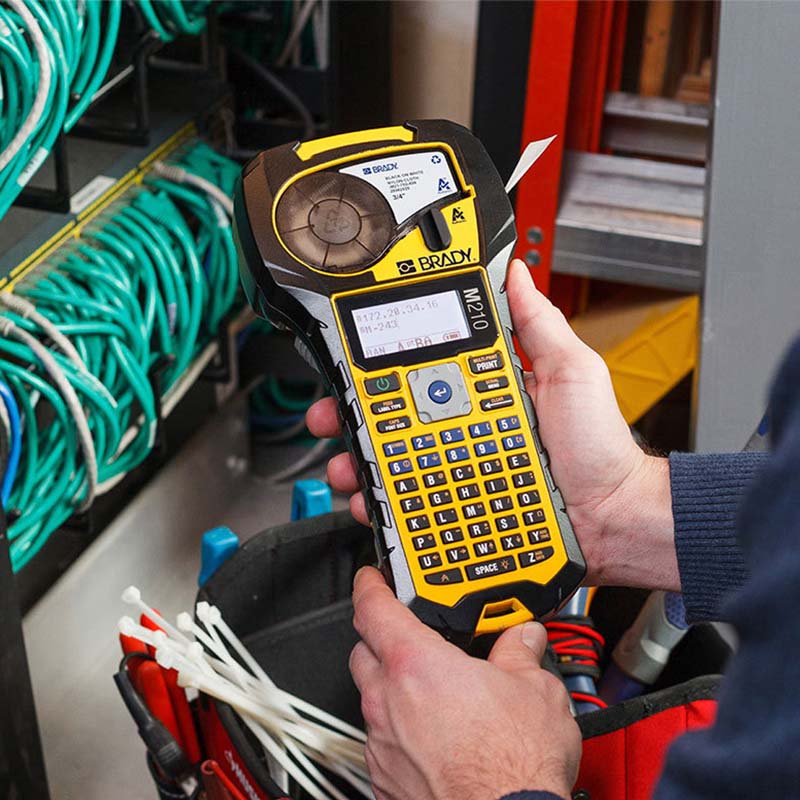 Brady M210 Handheld Label Maker, 203dpi, Manual Cutter - FS.com
